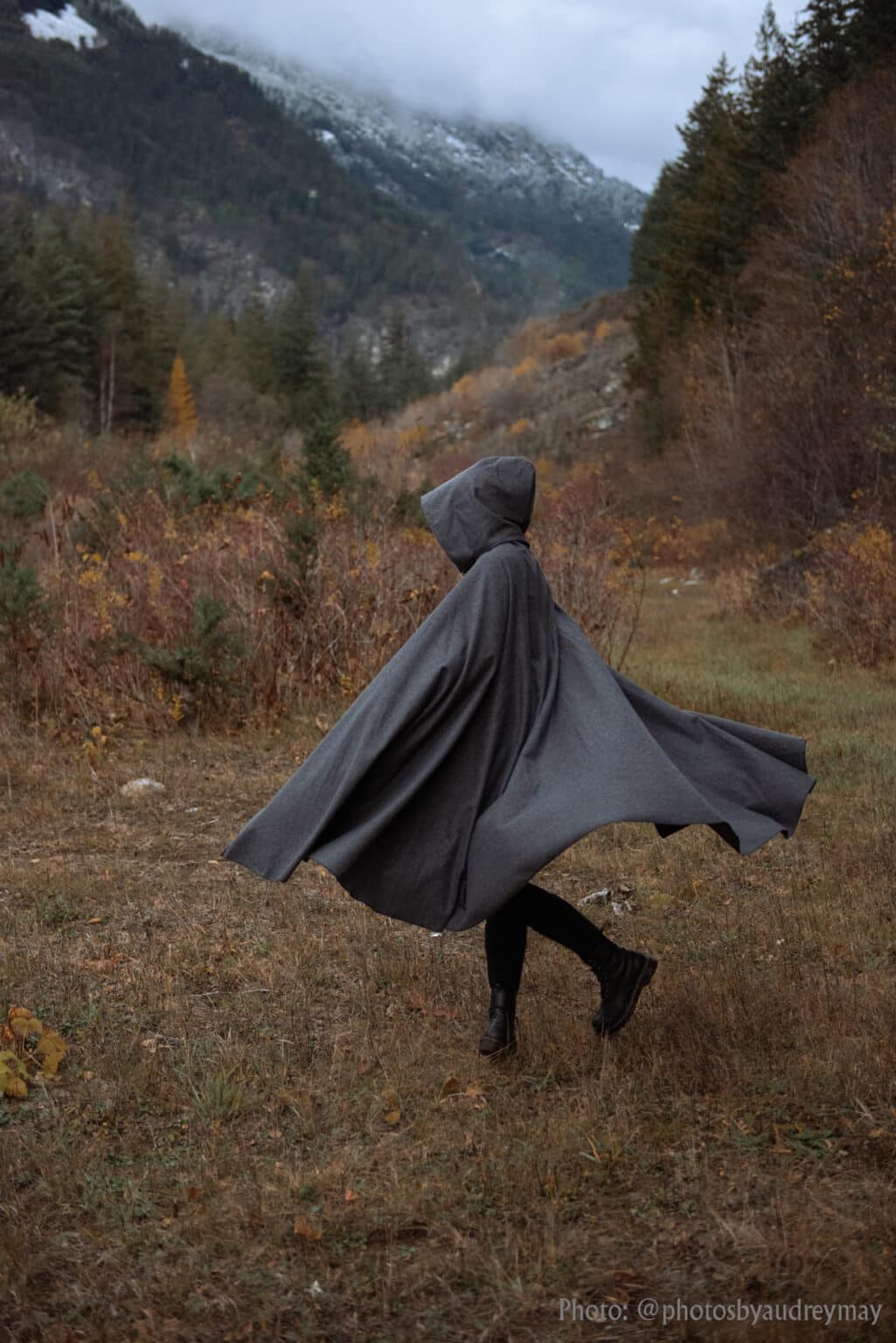 Wool Hooded Cloak – Grommet's Leathercraft