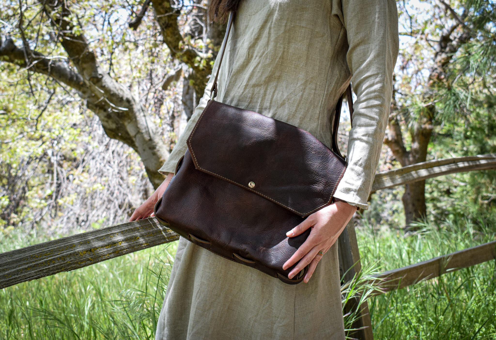 The “Adventure” Bison Leather Satchel – Grommet's Leathercraft