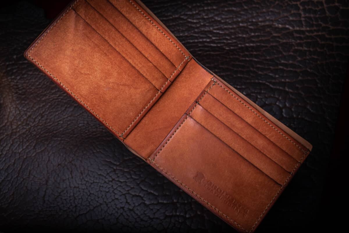 Horween Amaretto Shell Cordovan Bifold Wallet – Grommet's Leathercraft