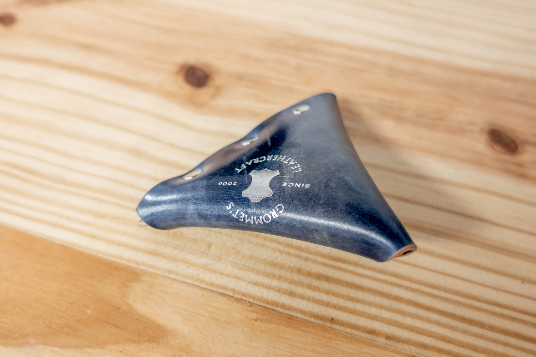 Blue Museum Shell Cordovan Coin Pouch – Grommet's Leathercraft