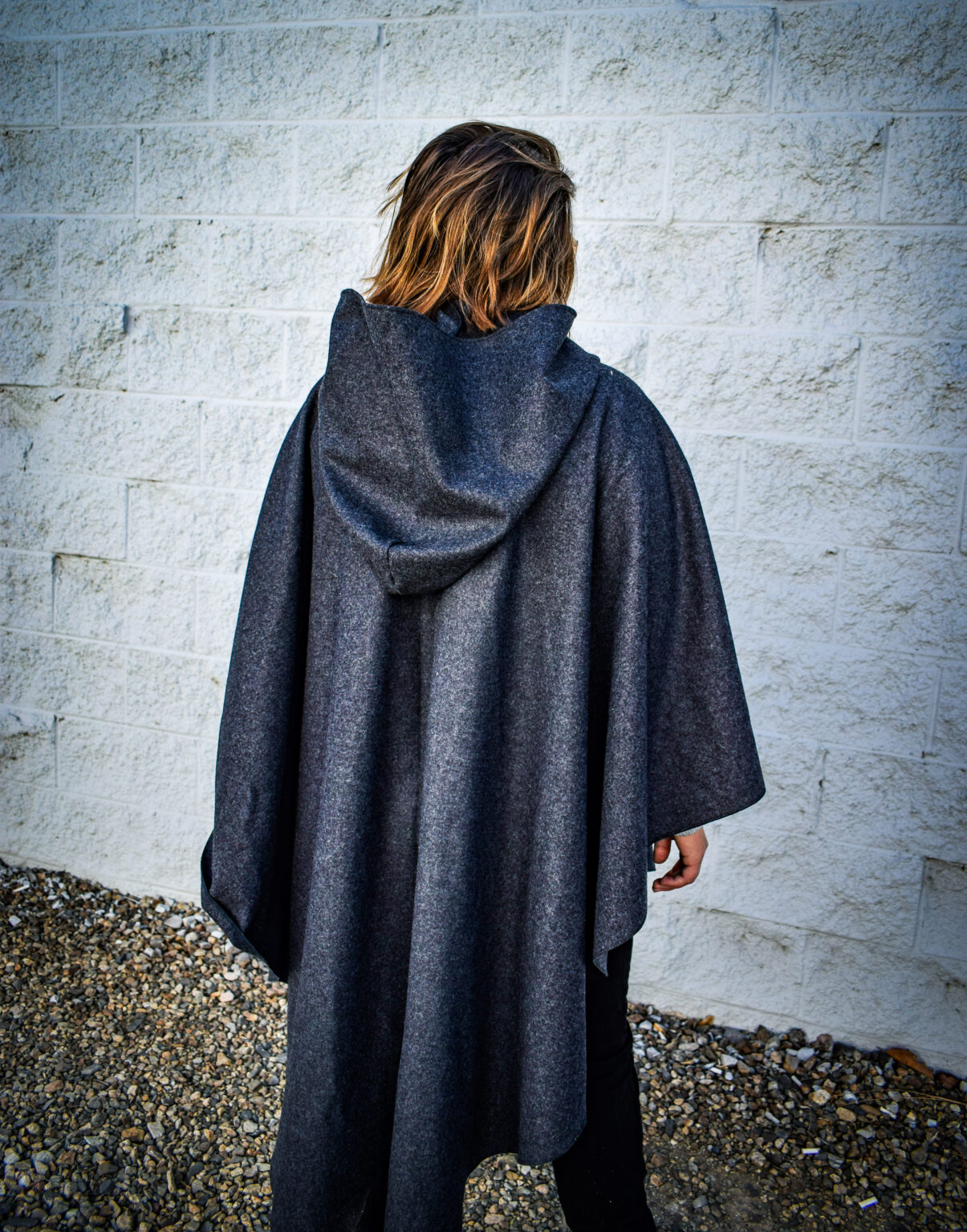 “Ronin” Hooded Ruana Cloak – Grommet's Leathercraft