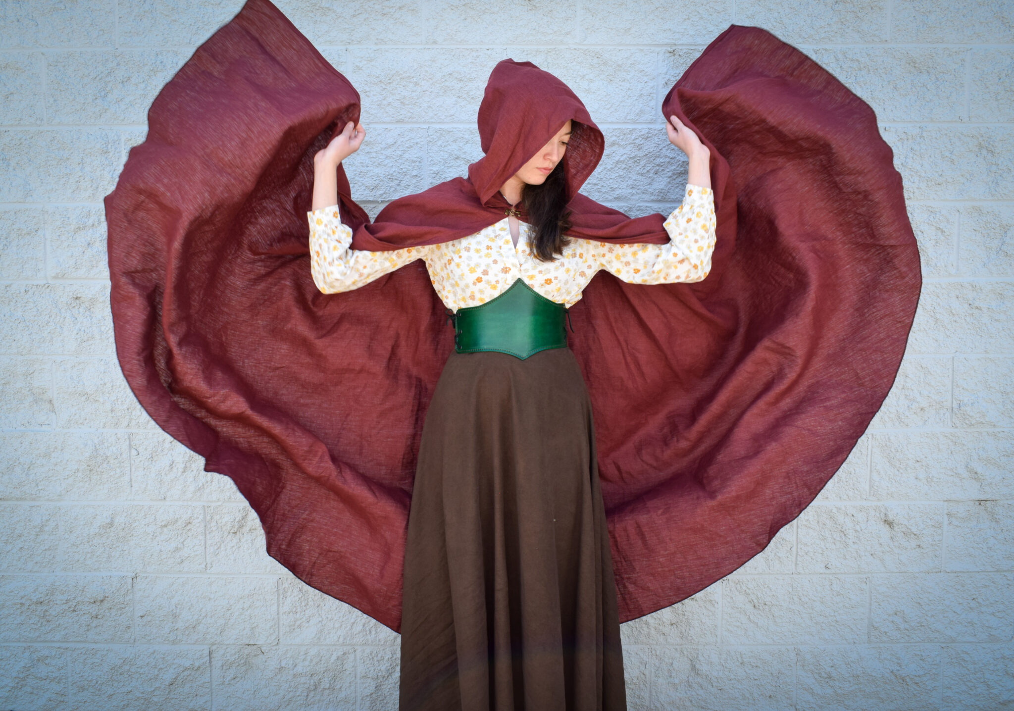 Linen Hooded Cloak – Grommet's Leathercraft