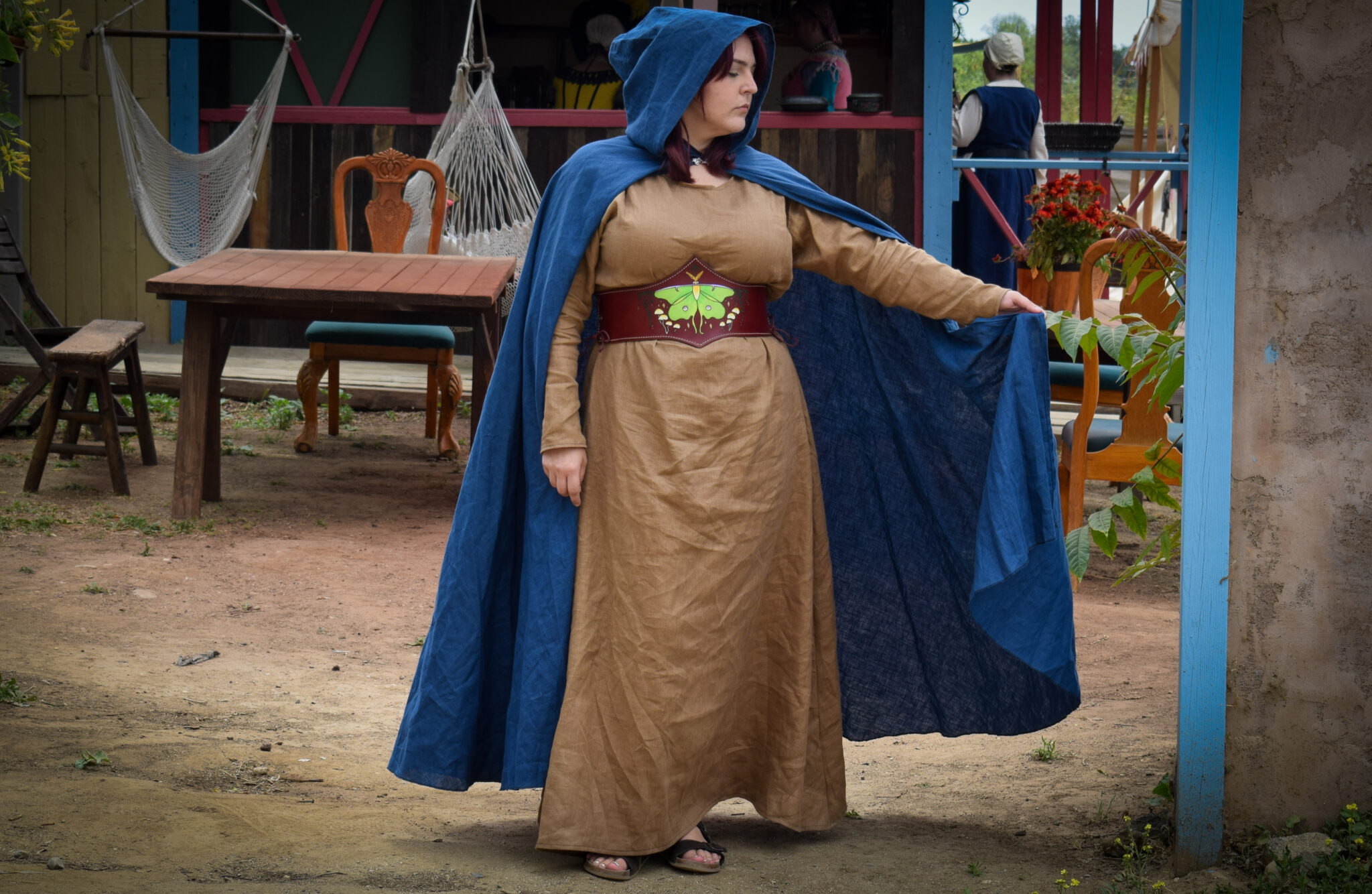 Linen Hooded Cloak – Grommet's Leathercraft