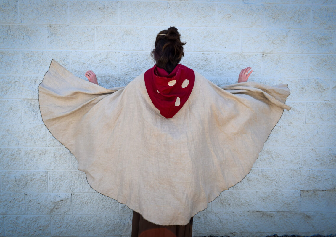 Linen Mushroom Hooded Short Cloak – Grommet's Leathercraft